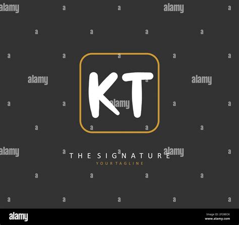 K T Kt Lettre Initiale écriture Manuscrite Et Logo De Signature Un
