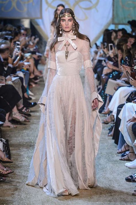 See Every Fantastical Look From Elie Saabs Fairytale Couture Show