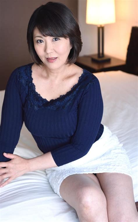 Pin On 人妻や熟女の画像
