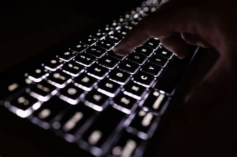 ¿qué es typescript y qué relación tiene con javascript talenthackers