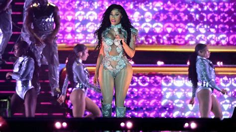 Nicki Minaj Briefly Arrested And Fined In Amsterdam Causing