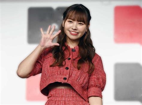 本郷柚巴：「どこを見ればいい？」 「月刊ヤンマガ」に蔵出しカット 抜群のスタイルの“オトナゆず” Mantanweb（まんたんウェブ）