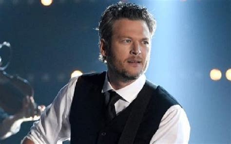 Blake Shelton Is 2017s Sexiest Man Alive Blake Shelton Successfully