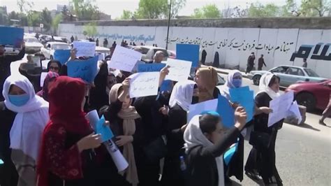 طالبان تواصل فرض قيودها وتحظر على النساء زيارة المنتزه الوطني ومسؤولة