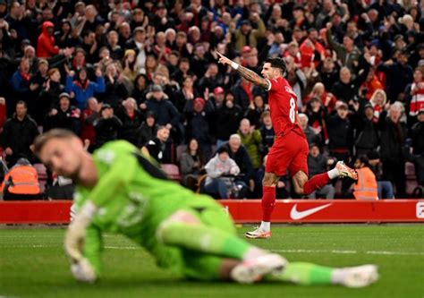 في غياب صلاح ليفربول يضرب ليستر سيتي بثلاثية بكأس الرابطة