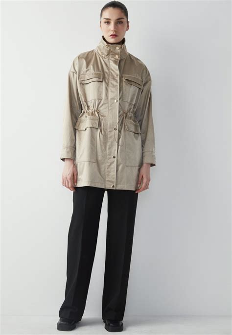 Ipekyol Relaxed Fit Shiny Textured Waist Accentuated Parka Beige