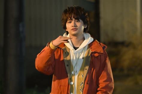 （写真）『星降る夜に』最終話 “鈴”吉高由里子＆“一星”北村匠海、“深夜”ディーン・フジオカの遺品整理に立ち会う ドラマ ニュース