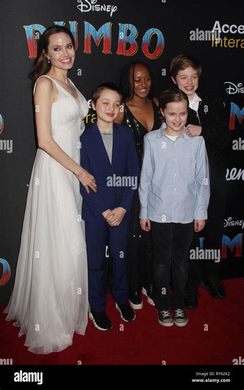 Angelina Jolie Knox Jolie Pitt Zahara Jolie Pitt Vivienne Jolie Pitt