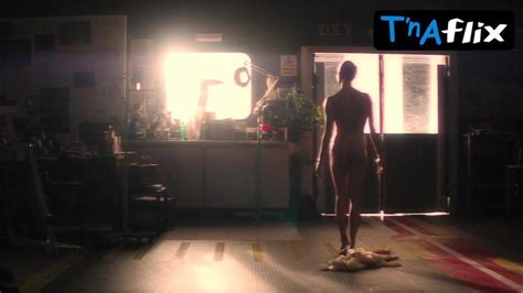 Caity Lotz Butt Scene In The Machine Porn Videos