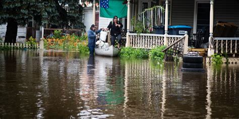 Photos Catastrophic Floods Hit Vermont Wsj