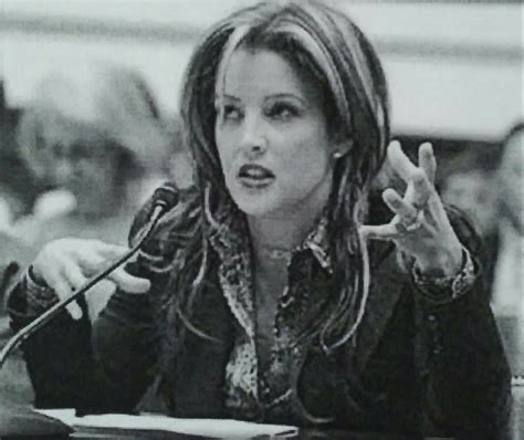 Lisa Marie Presley Dreadlocks Hair Styles Beauty Life Hair Plait