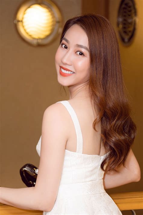 Cuộc Sống Sang Chảnh ít Người Biết Của Diễn Viên Huỳnh Hồng Loan