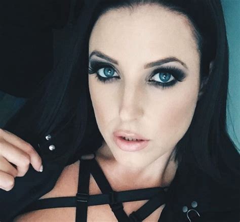 Angela White De Leyenda Del Porno A Sensación De Instagram El Diario