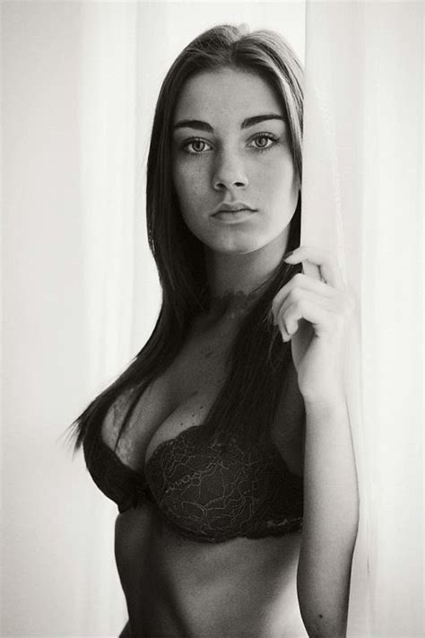 As Belas Modelos Na Fotografia De Cédric Grisel [estou Sem