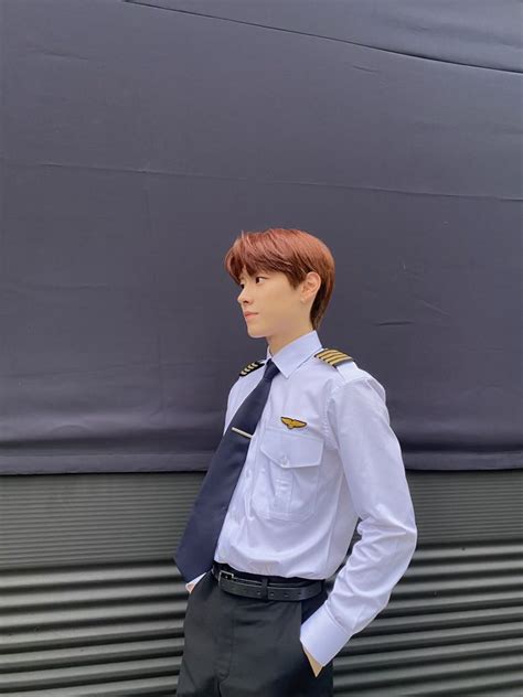 Tnx On Twitter 여러분들이 좋아할 거 같아서 올림 우경준 Kyungjun