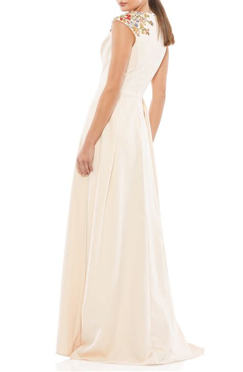 Ieena For Mac Duggal Plunge Neck Empire Waist Beaded Shoulder Gown