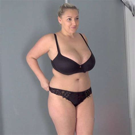 bbw krystal swift shows off her curves in a casting