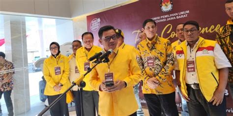 Daftarkan 120 Bacaleg Golkar Jabar Targetkan 25 Kursi Dprd