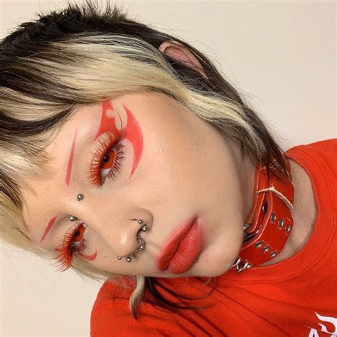 Pin By ̗̀ 𝔟𝔦𝔩𝔩𝔦𝔢 ̖́ On ₊˚ ༄ ꒰ Makeup ꒱ In 2020 Edgy Makeup
