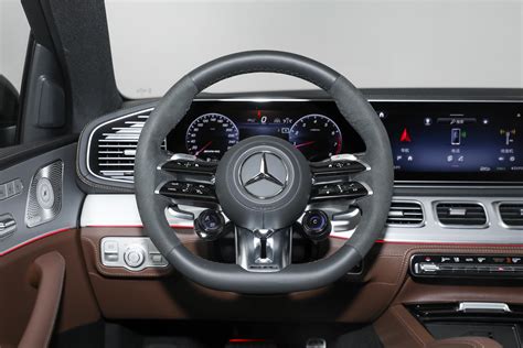 【奔驰gle轿跑 Amgamg Gle 53 4matic 轿跑suv方向盘图片 汽车图片大全】 易车