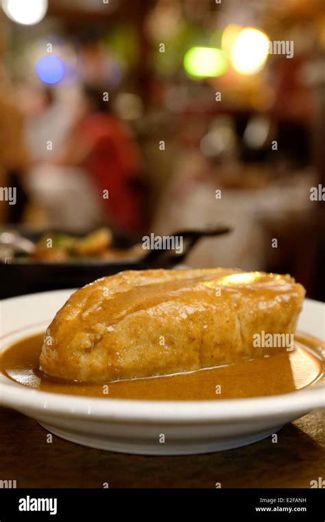 France Rhône Lyon Restaurant Bouchon Lyonnais Le Garet Quenelles De