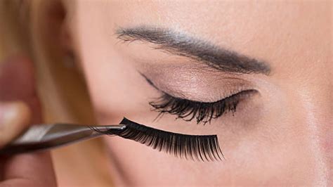 Pestañas Postizas Cómo Usarlas Cómo Aplicarlas Y Cuáles Comprar Belleza