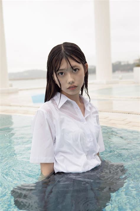 Akb千葉恵里のファースト写真集先行カットを独占公開「制服プールがずっとやりたくて」 Akb48写真ニュース 日刊スポーツ