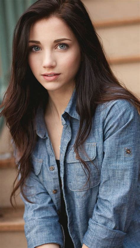 Emily Rudd Brown Hair Blue Eyes Girl With Brown Hair Hd Phone
