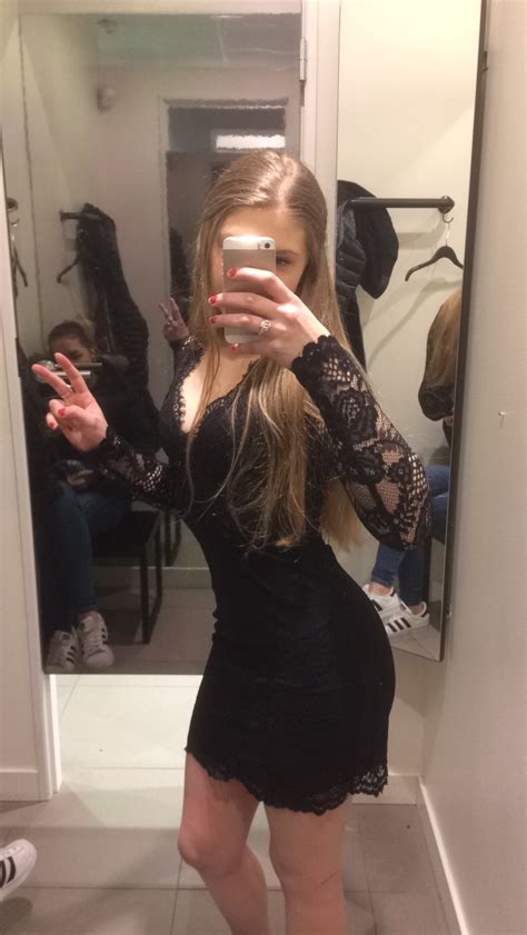 15 årig Tjej Som älskar Att Fota Och Rida