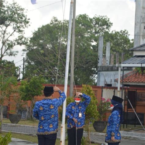 Upacara Bendera Memperingati Kemerdekaan Hut Ri Ke 77 Dinas Perikanan