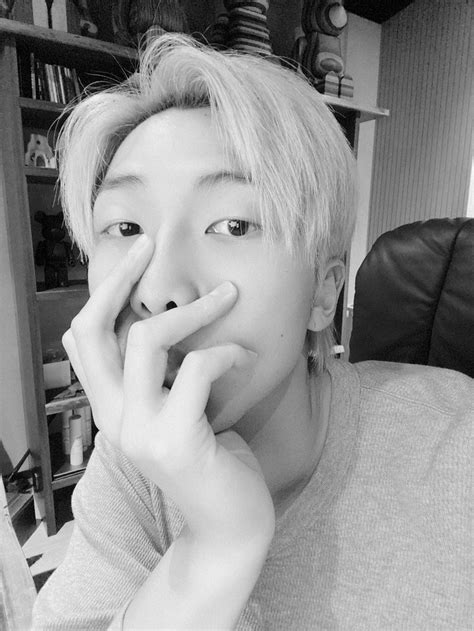 Bts 커뮤니티 포스트 인사 Rm
