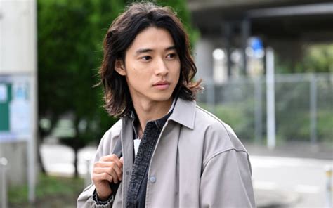 山崎賢人工作爆滿露營拖2年未成行 話題日劇《遊戲之子》推進第二章 Line購物