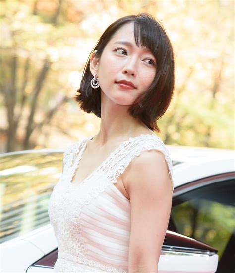 吉岡里帆のパイパン腋マンコ 1 アジアの女性 アジア美人 恋をしている女の子