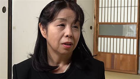 昭和官能熟妻スペシャル 6人4時間 清楚妻は突きまくられ淫靡な牝熟女へと･･･ 日本のアダルト動画 熟女 ときどき 若い娘