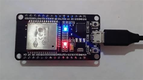 esp32 blinking led tutorial using gpio control with arduino ide