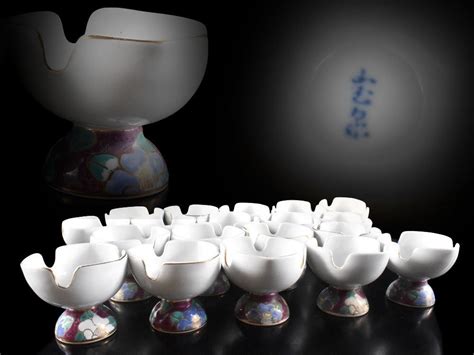 Yahoo オークション 【雲】某収集家放出品 京焼 白磁花絵付高台鉢 向