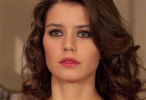 Aşk ı Memnunun Film Versiyonunda Oyuncular Netleşti Bihter Adnan Ve