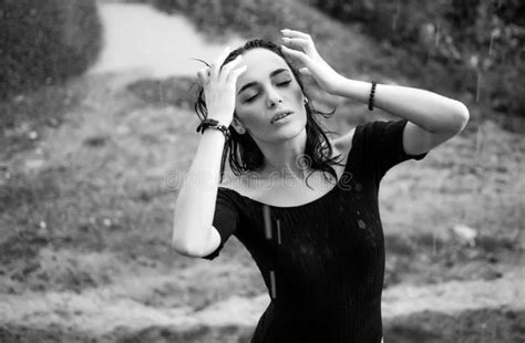 Picture Emotion Woman Mood With Girls Beach Sad Female Mood Woman