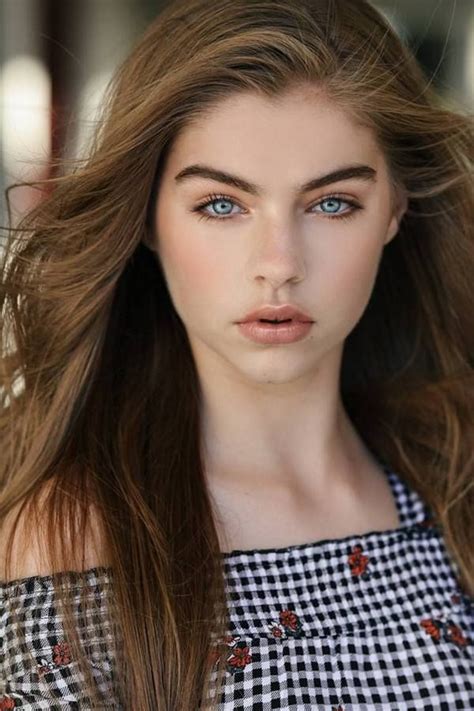 Celebridades Femeninas Por E Tvalens Sandra Orlow Hace