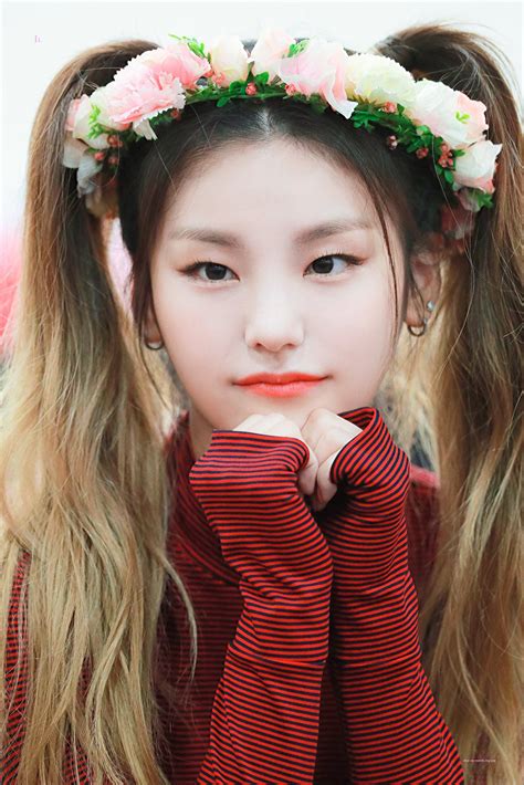 Lu On Twitter Itzy Girl Kpop Girls