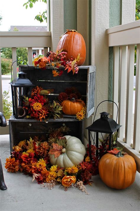 85 Pretty Autumn Porch Décor Ideas Digsdigs