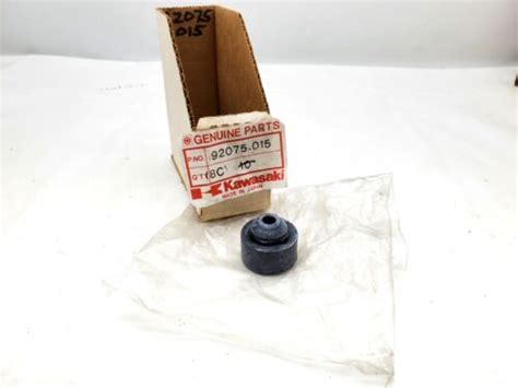 Kawasaki Nos New 92075 015 Rubber Damper Z1 H1 W1 W2 An En Er Ex Kz Kaf