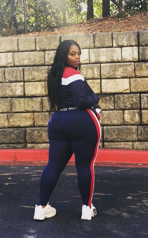 Pin On Curvy Girl