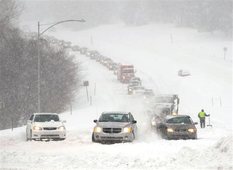 Snowstorm Slams Kansas And Missouri The New York Times