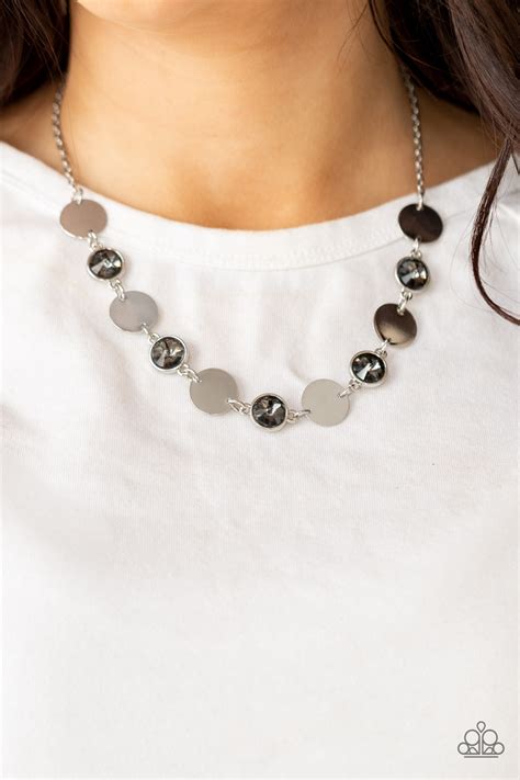 Refined Reflections Silver Paparazzi Necklace Jewelryblingthing