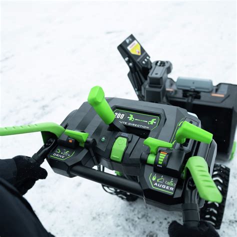 Ego Power Brushless Cordless 24 In Self Propelled 2 Stage Snow Blower