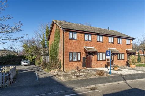 Friars Croft Netley Abbey Southampton Hampshire So31 5pz 2 Bed End