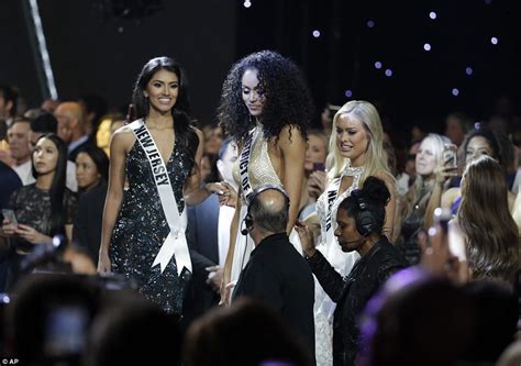 Miss District Of Columbia Is Crowned Miss Usa 2017 Daily Mail Online