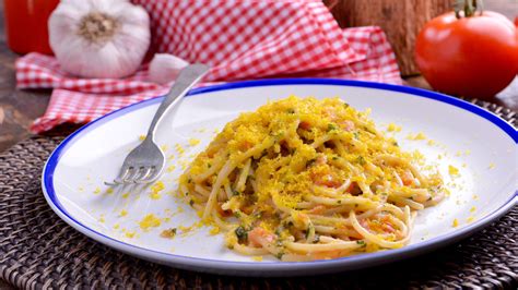 Espaguetis Con Tomate Crudo Y Botarga Spaghetti Al Pomodoro Crudo E