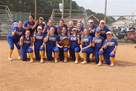 Patrick And Henry Wins The Region 10 Diii Softball Championship Njcaa